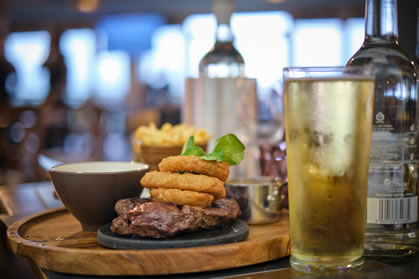 Cheltenham Festival - Horse & Groom Restaurant Hospitality